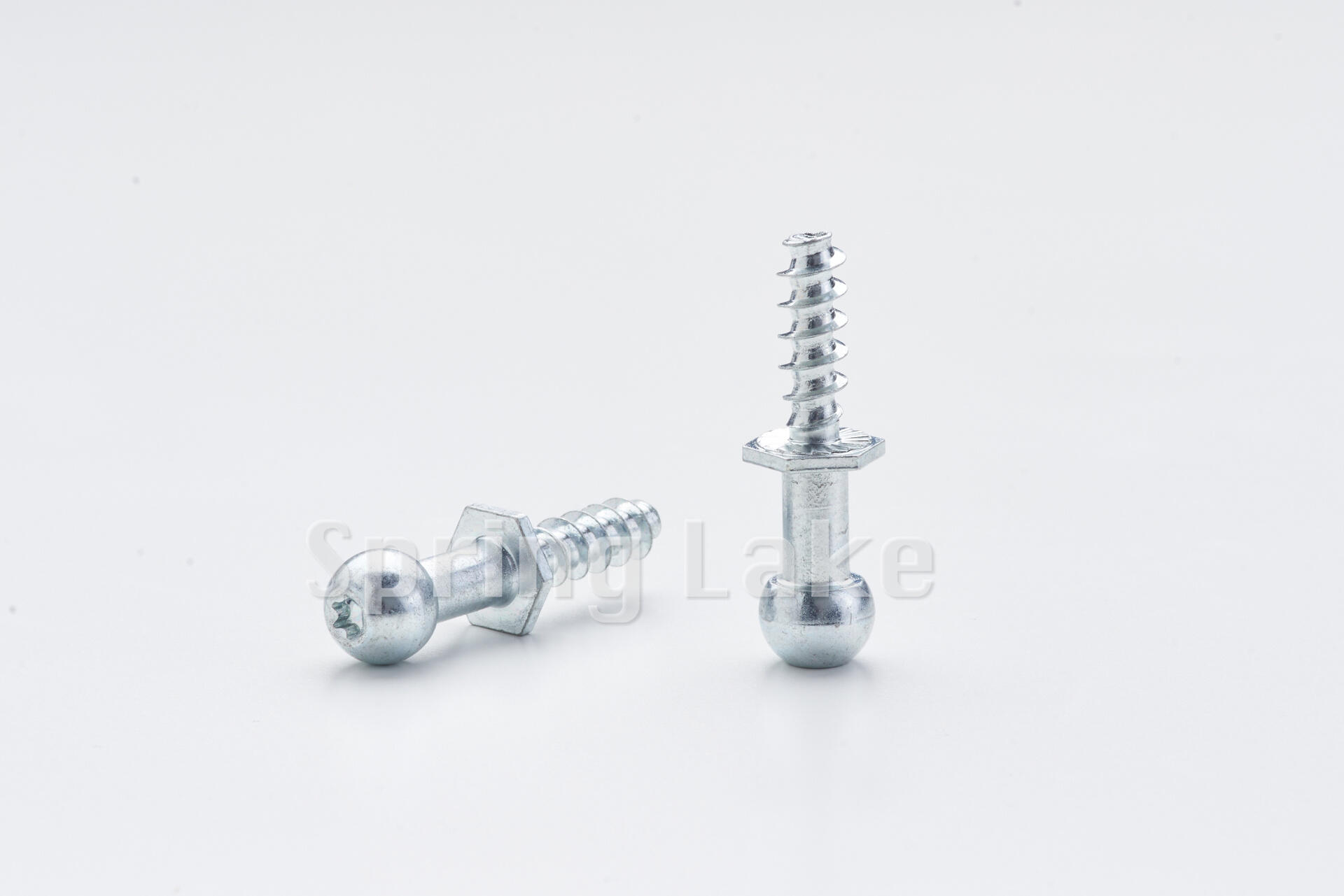Spherical screw self tapping thread for plastic