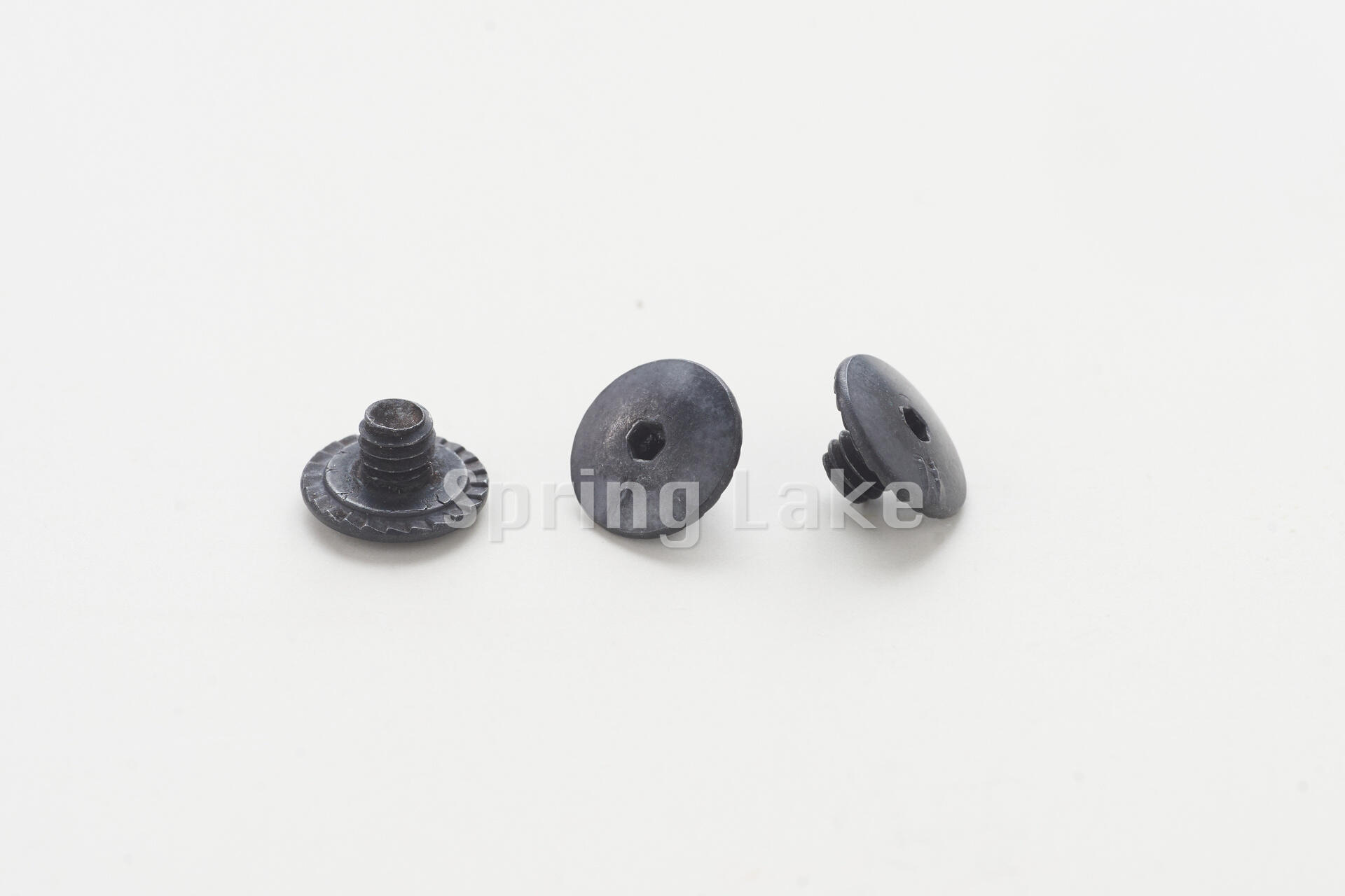 Hex socket big truss head screws with extremely short length